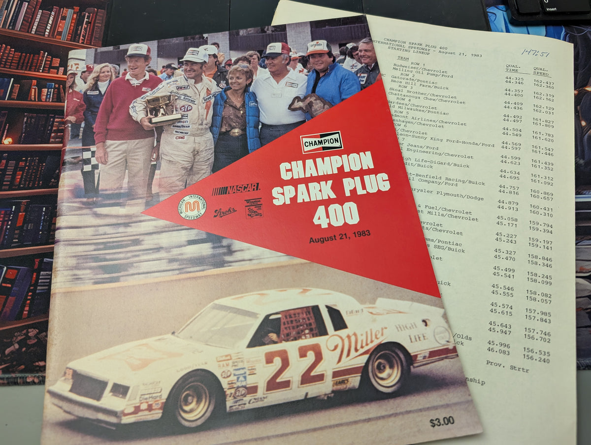*Vintage 1983 ~Champion Spark Plug 400- Program NASCAR w/ Line up SEE ...